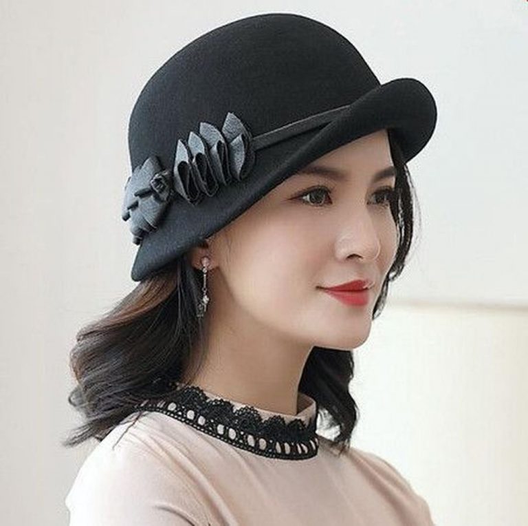43 Lovely Winter Hats Ideas For Women – ADDICFASHION