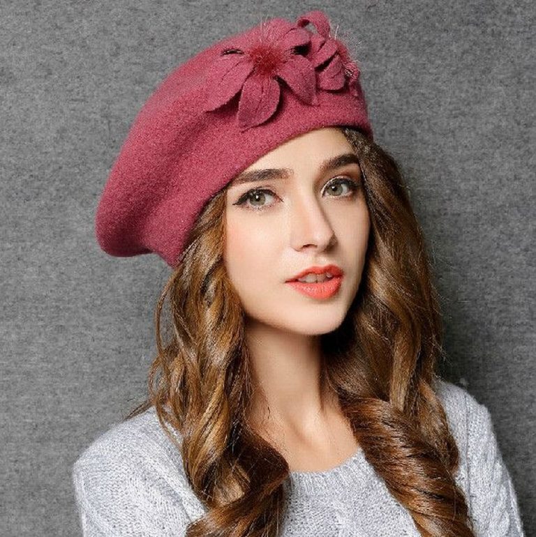 43 Lovely Winter Hats Ideas For Women – ADDICFASHION