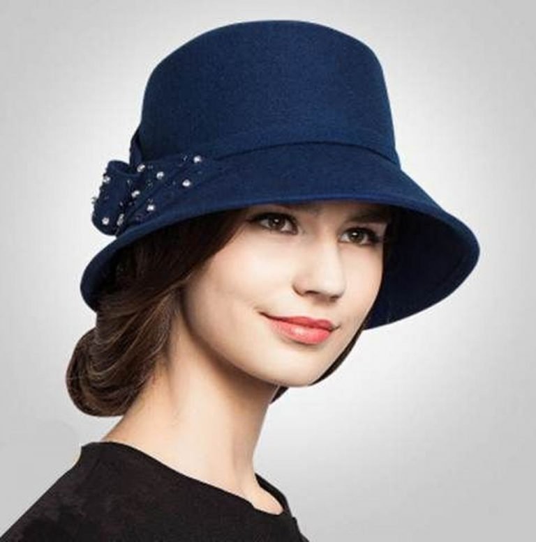 43 Lovely Winter Hats Ideas For Women – ADDICFASHION