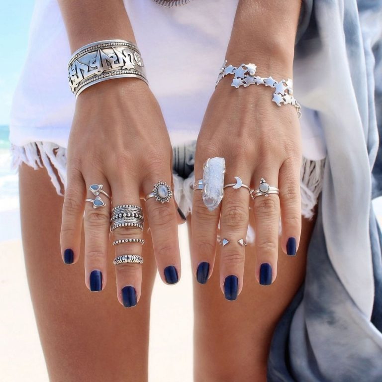 49 Captivating Silver Accessories Ideas For Add In Your Appearance